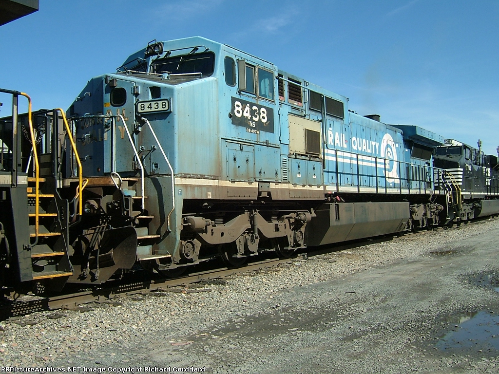 Ex Conrail now NS# 8438